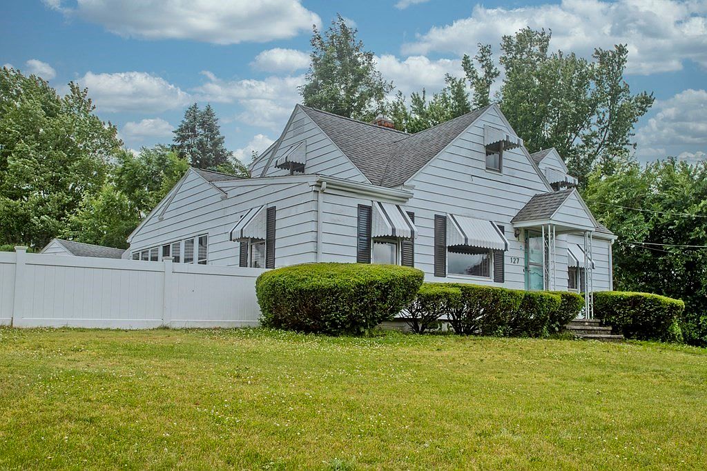 127 Beauchamp Ter, Chicopee, MA 01020 | Zillow
