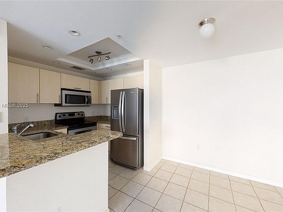 2107 SE 10th Ave APT 831, Fort Lauderdale, FL 33316 | Zillow