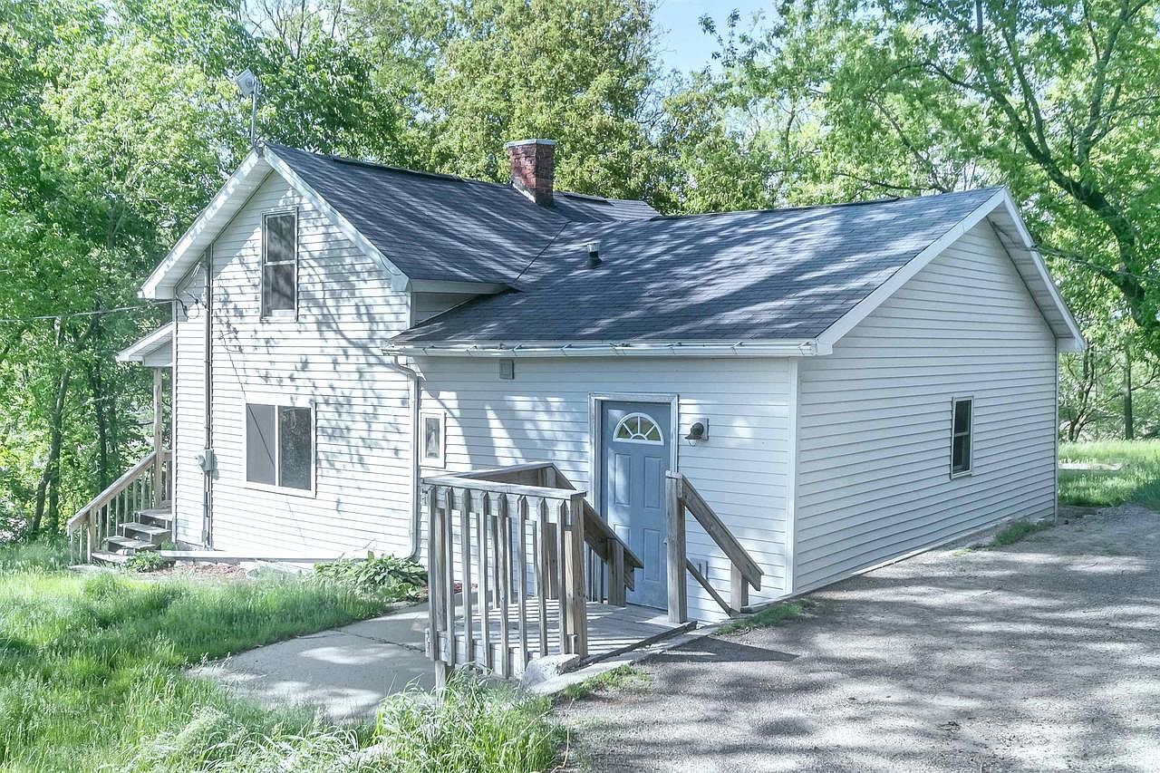 E4098 Little Brook Road, Hillpoint, WI 53937 | Zillow