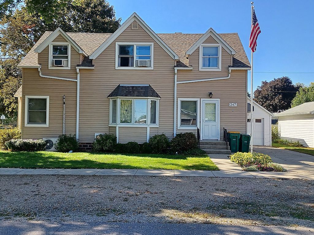 247 Howard Ave, Woden, IA 50484 | Zillow