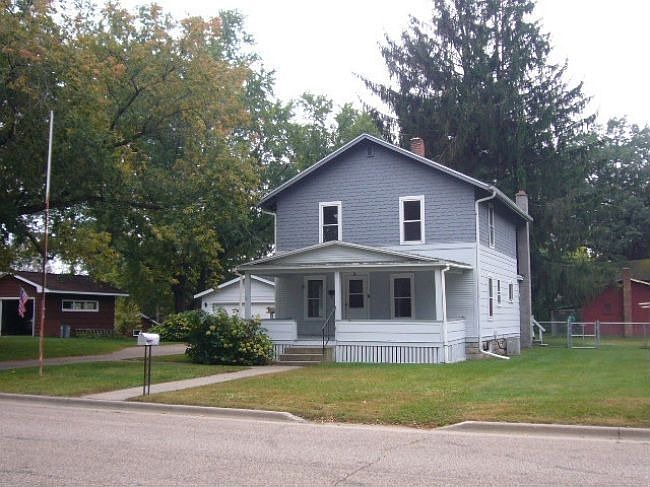 1941 Wickham Ave, Wisconsin Rapids, WI 54495 | Zillow