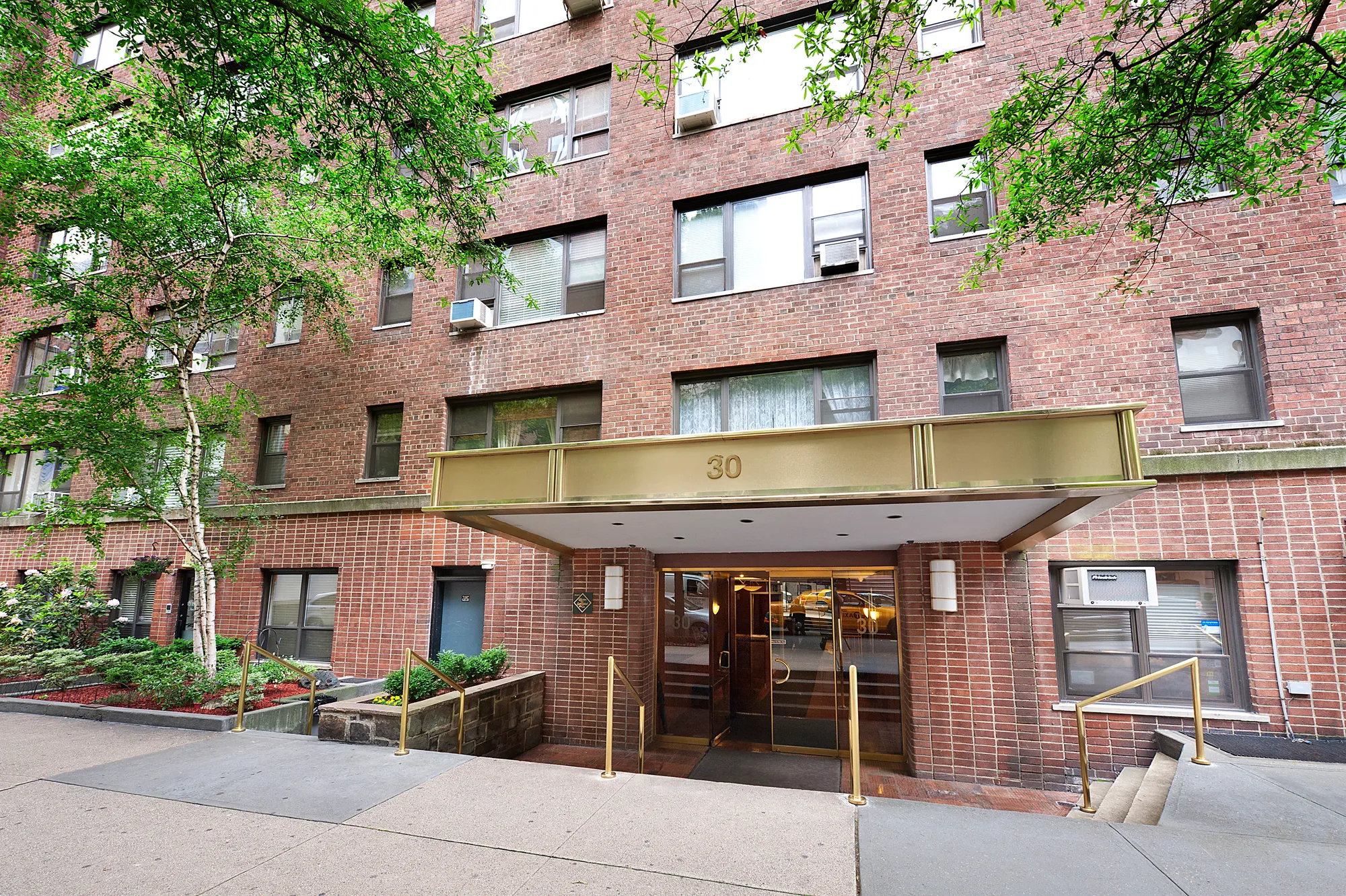 30 East 37th Street #2E in Murray Hill, Manhattan | StreetEasy