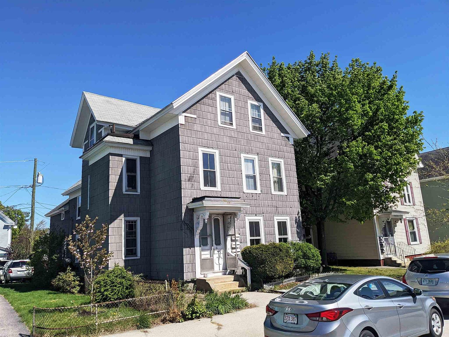 81 Ash St, Manchester, NH 03104 | Zillow