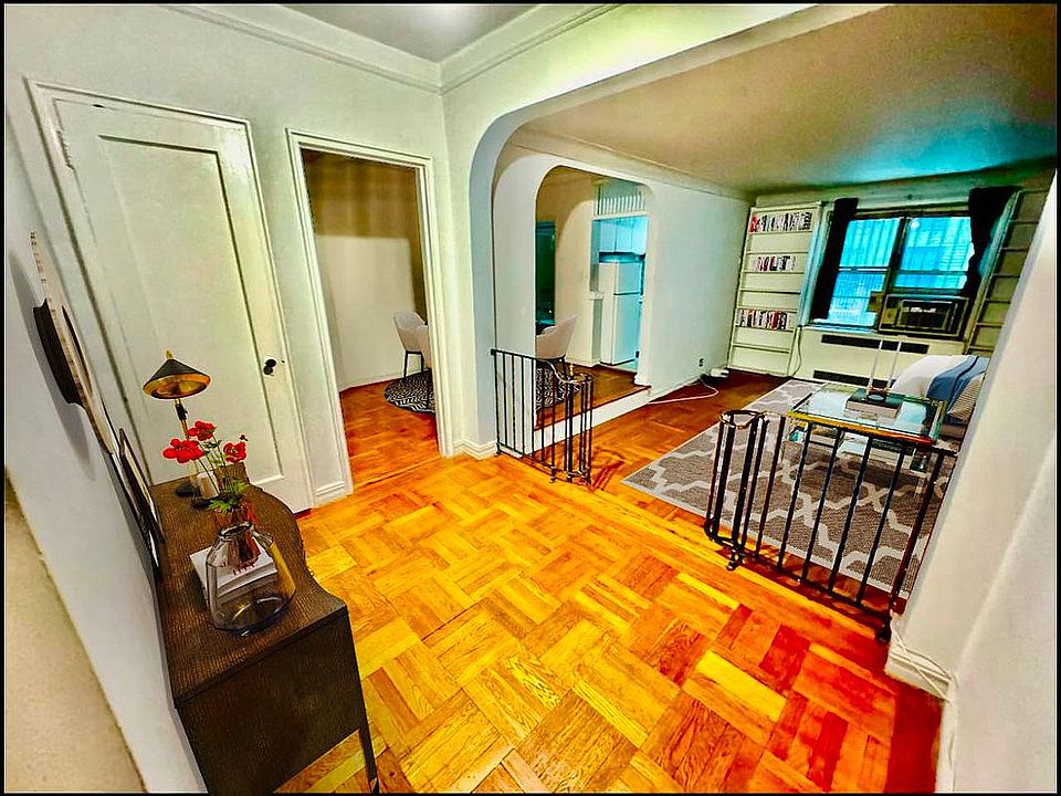 210 W 19th St #2EE, New York, NY 10011 | MLS #S1752068 | Zillow