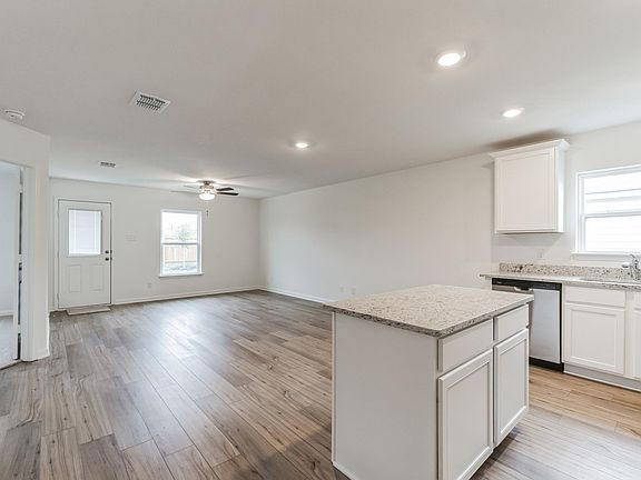 12157 Parish Dr, San Antonio, TX 78252 | Zillow