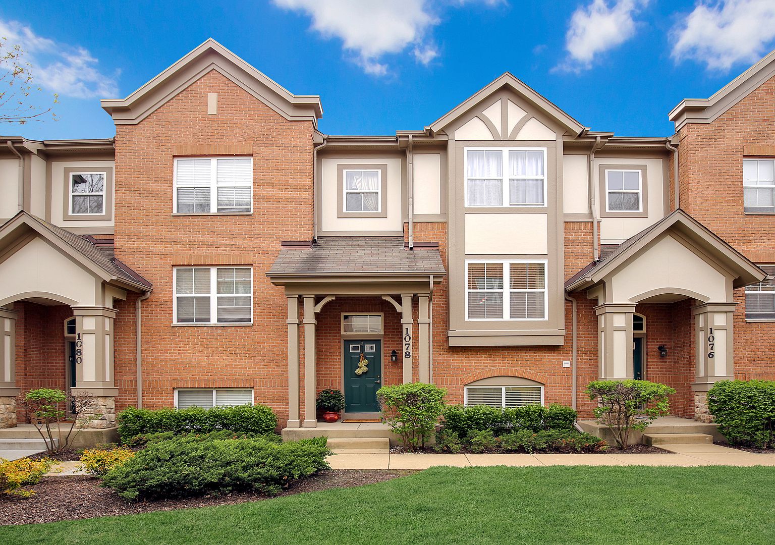 1078 N Claremont Dr, Palatine, IL 60074 | Zillow