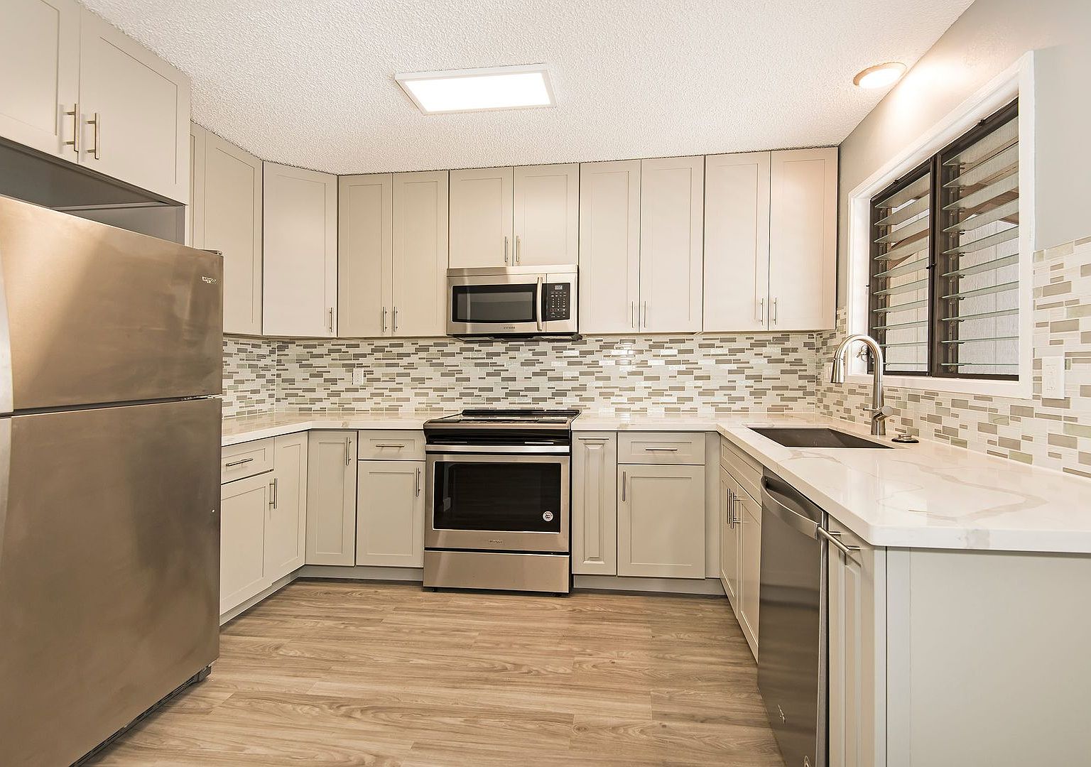 95-058 Hokuiwa St APT 215, Mililani, HI 96789 | Zillow