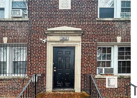 1811 18th St SE APT 2, Washington, DC 20020 | Zillow