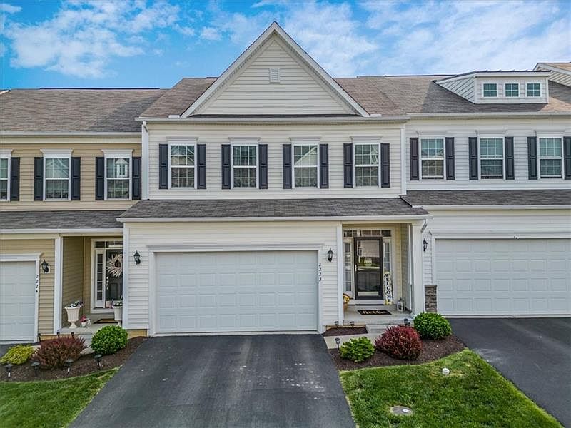 2222 Shawnee Dr, Washington, PA 15301 | MLS #1607633 | Zillow