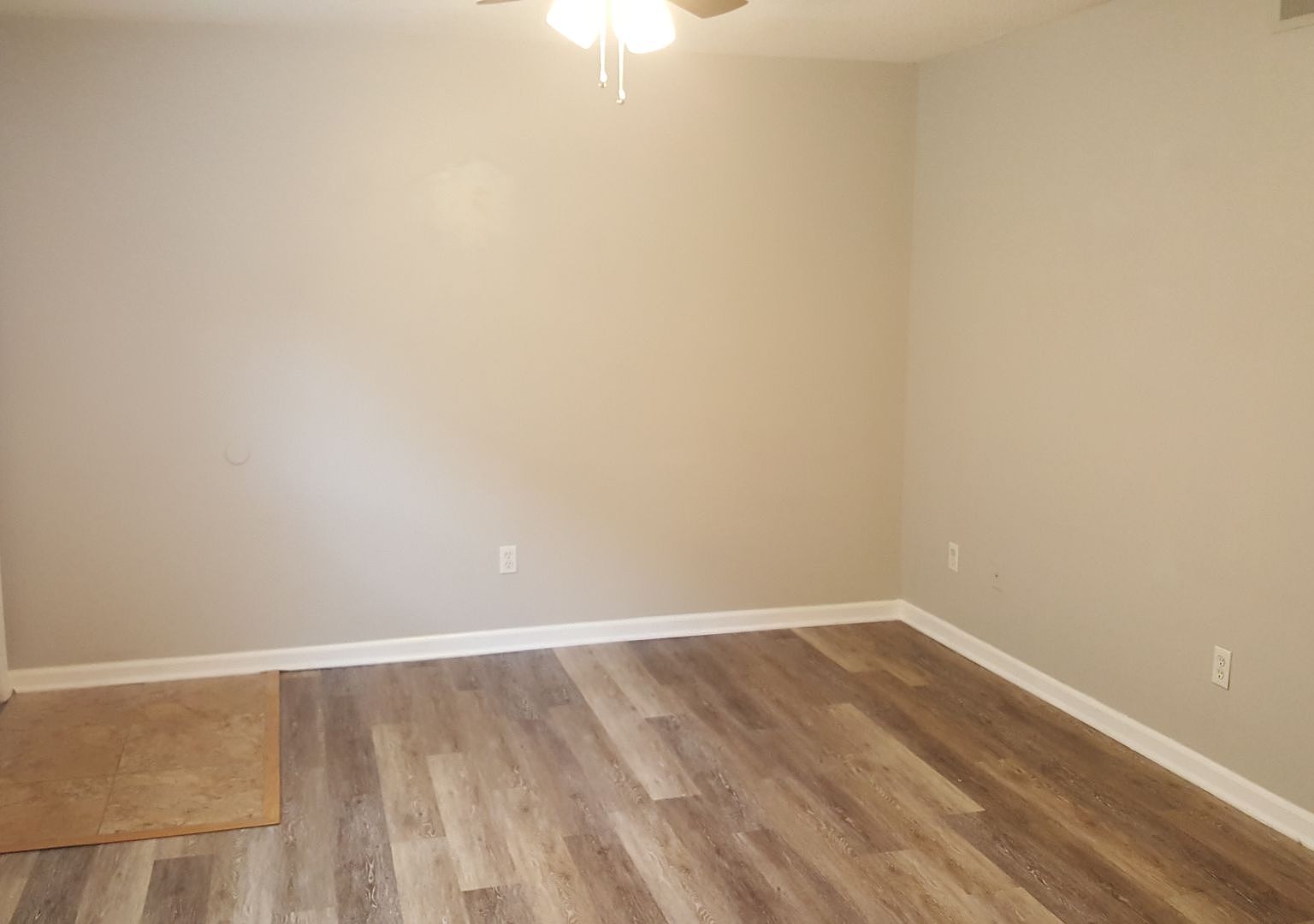 1546-1552 Diuguid Dr #1548-B, Murray, KY 42071 | Zillow