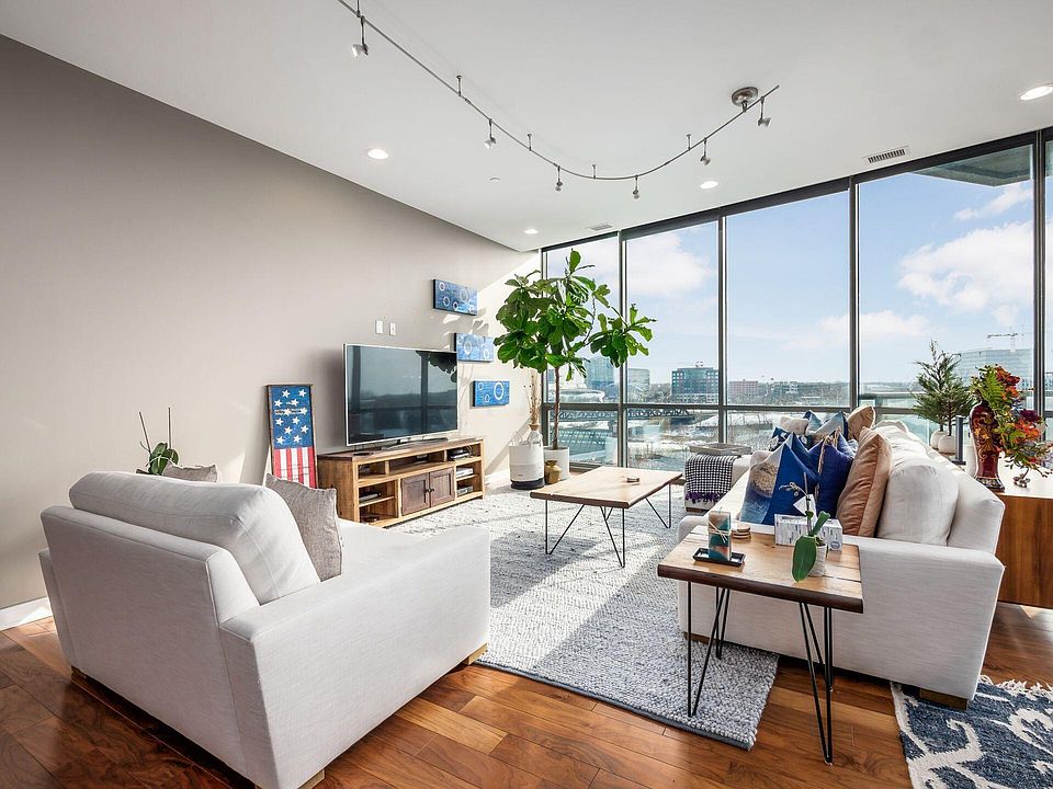 300 W Spring St Columbus, OH, 43215 - Apartments for Rent | Zillow