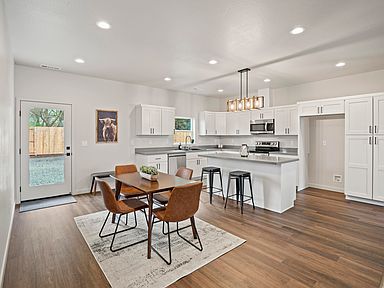 2470 Powell St, Medford, OR 97504 | Zillow