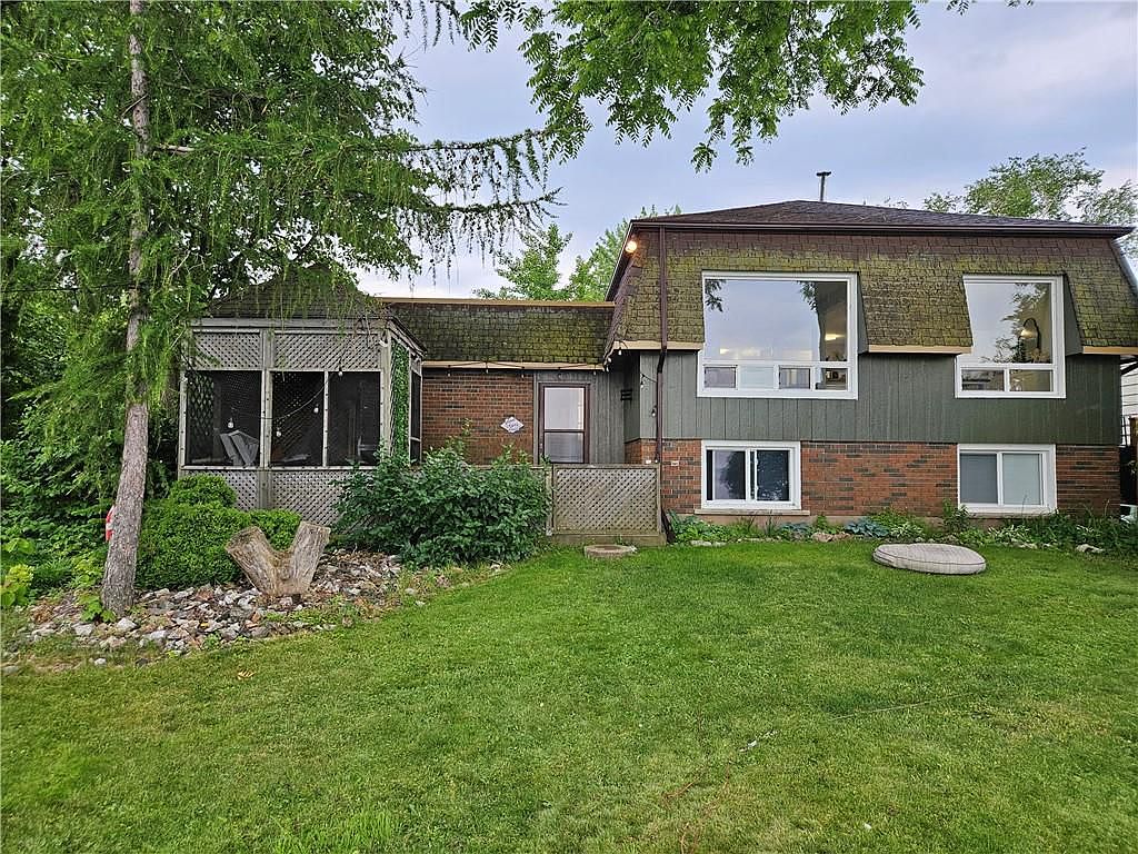 46 Lakeside Dr, Grimsby, ON L3M 2L2 | Zillow