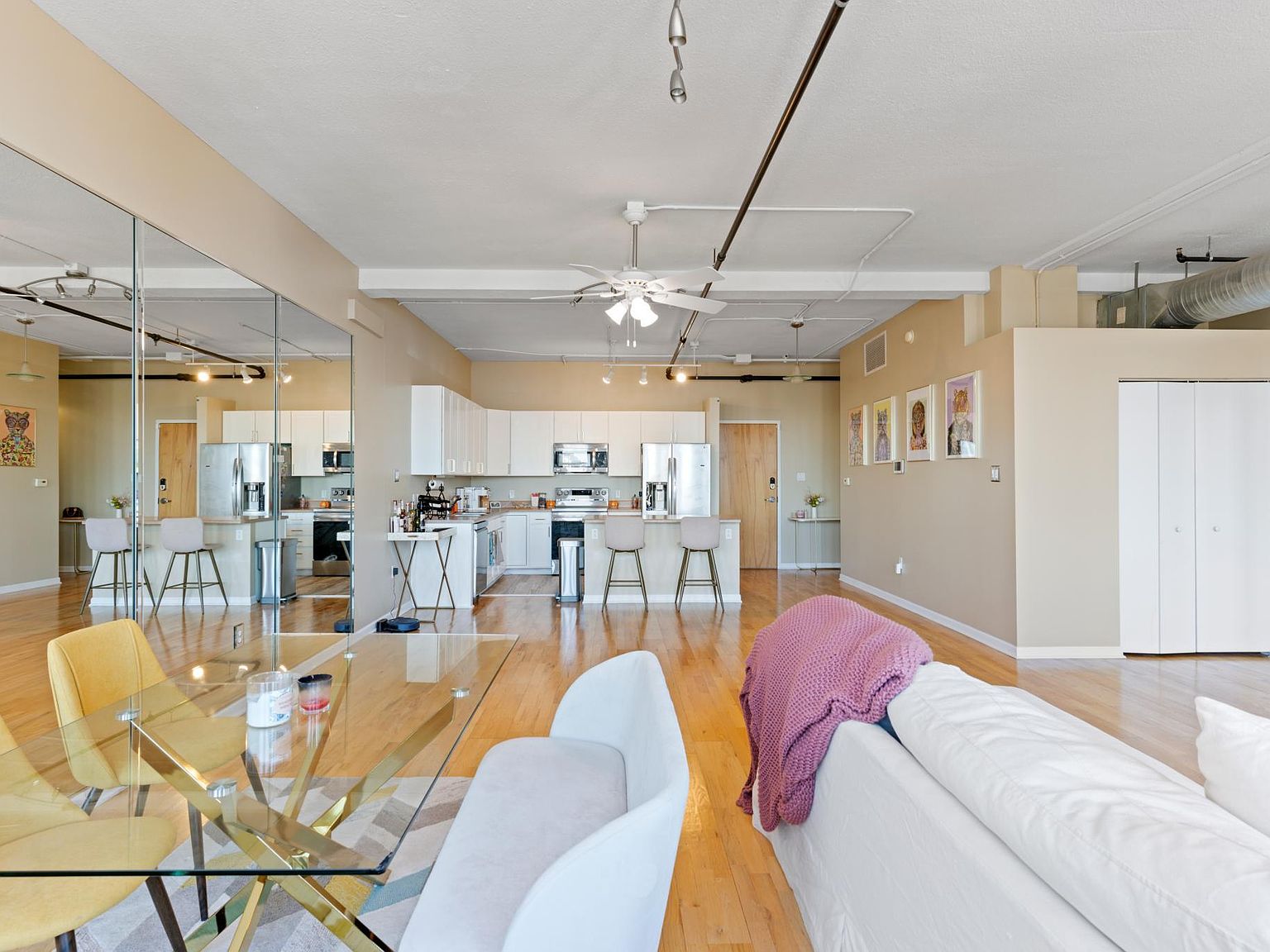 1000 Locust St #1006, Saint Louis, MO 63101 | Zillow