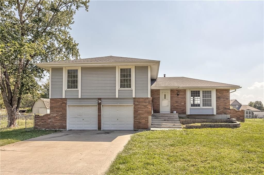 118 Jamar St, Peculiar, MO 64078 | Zillow