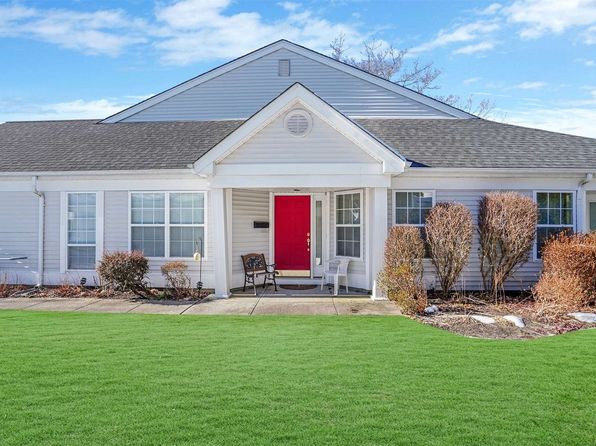 Ridge NY Condos & Apartments For Sale - 31 Listings | Zillow