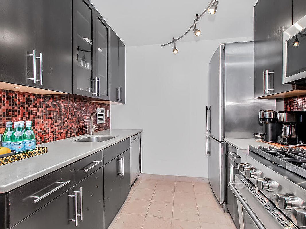 2287 Johnson Ave APT 10C, Bronx, NY 10463 | MLS #S1782141 | Zillow