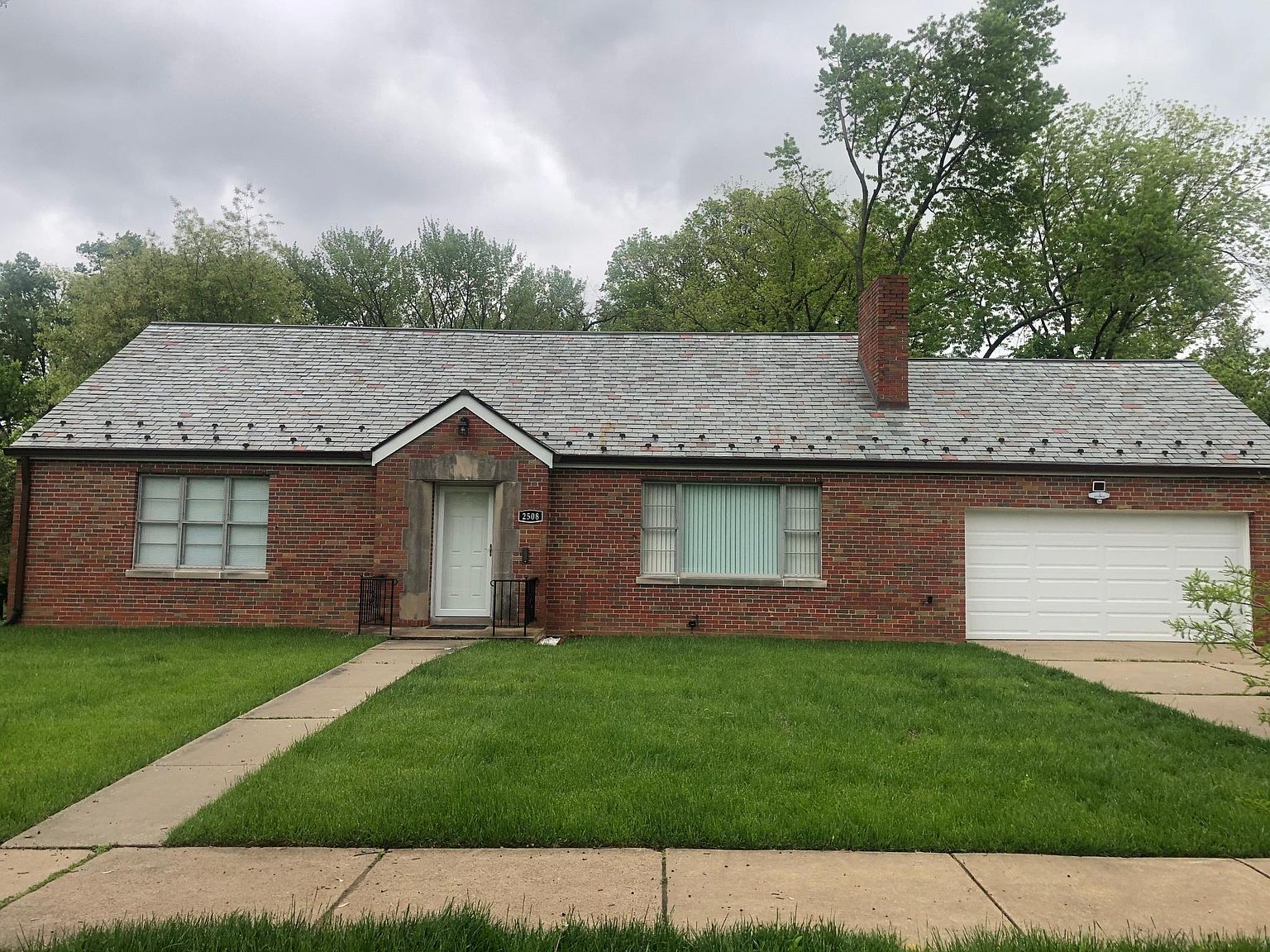 2508 Normandy Dr, Saint Louis, MO 63121 | Zillow