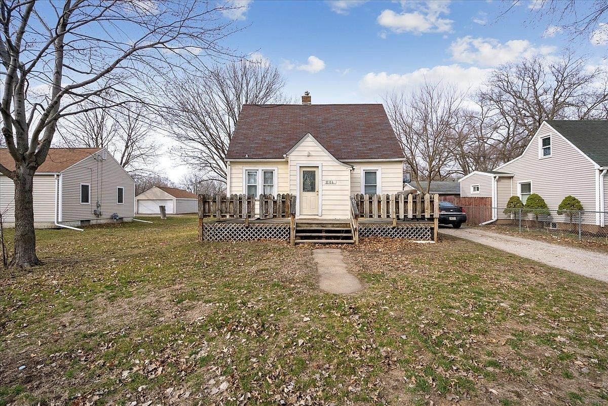 1106 Virginia St, Waterloo, IA 50703 | Zillow