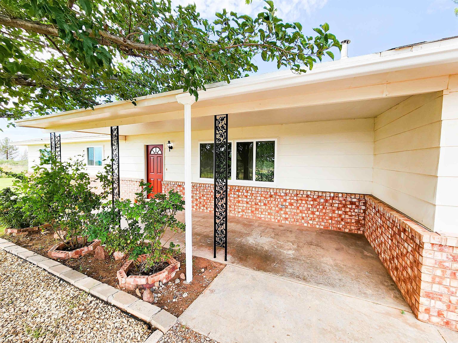 197 La Luz Gate Rd, Alamogordo, NM 88310 | Zillow