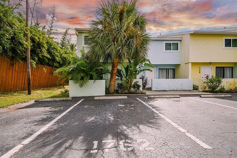 1762 Stickney Point Rd, Sarasota, FL 34231 | Zillow