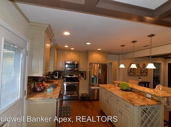 6445 Glennox Ln, Dallas, TX 75214 | Zillow