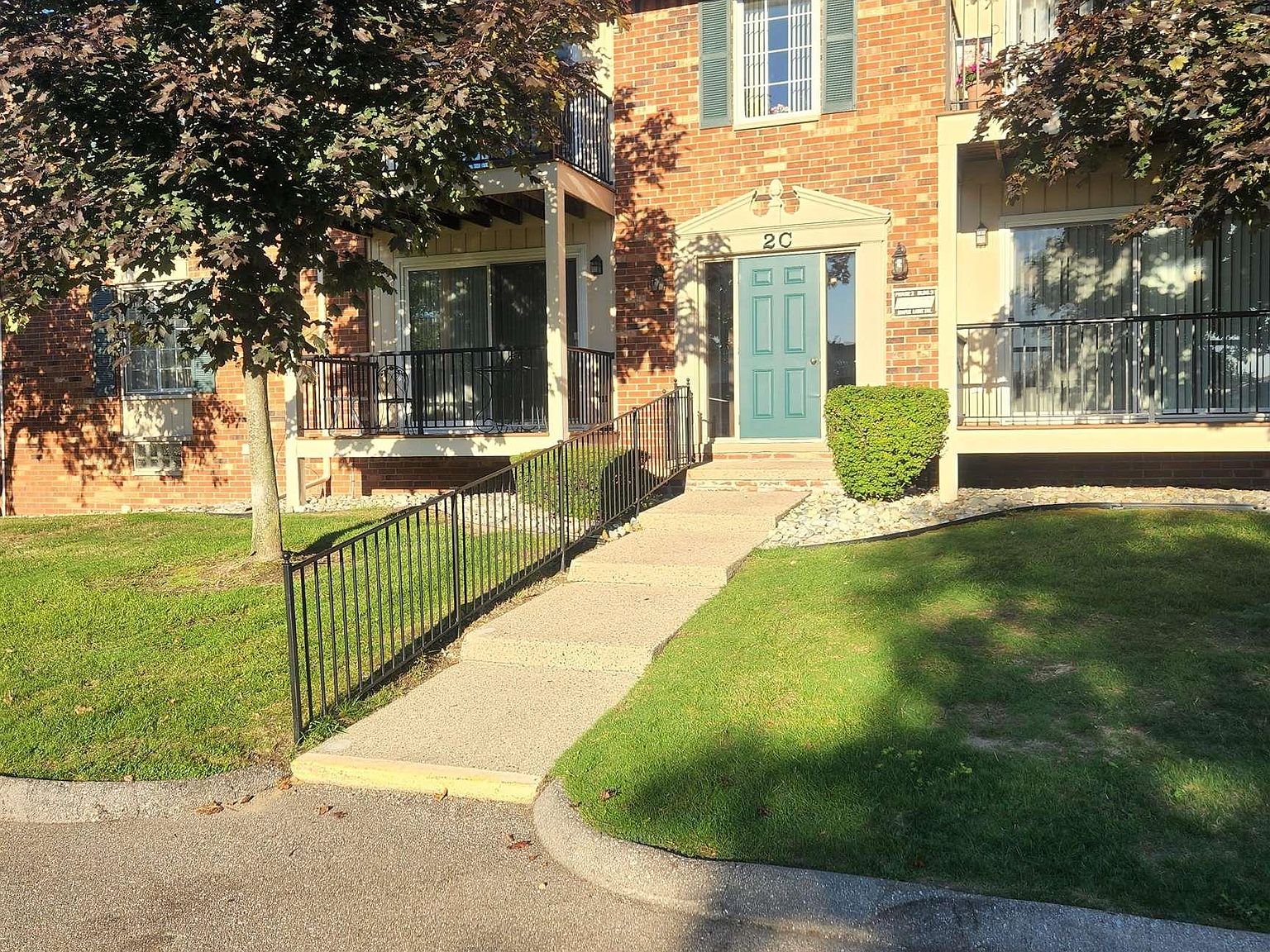 34831 Maple Lane Dr BUILDING 2C, Sterling Heights, MI 48312 | Zillow