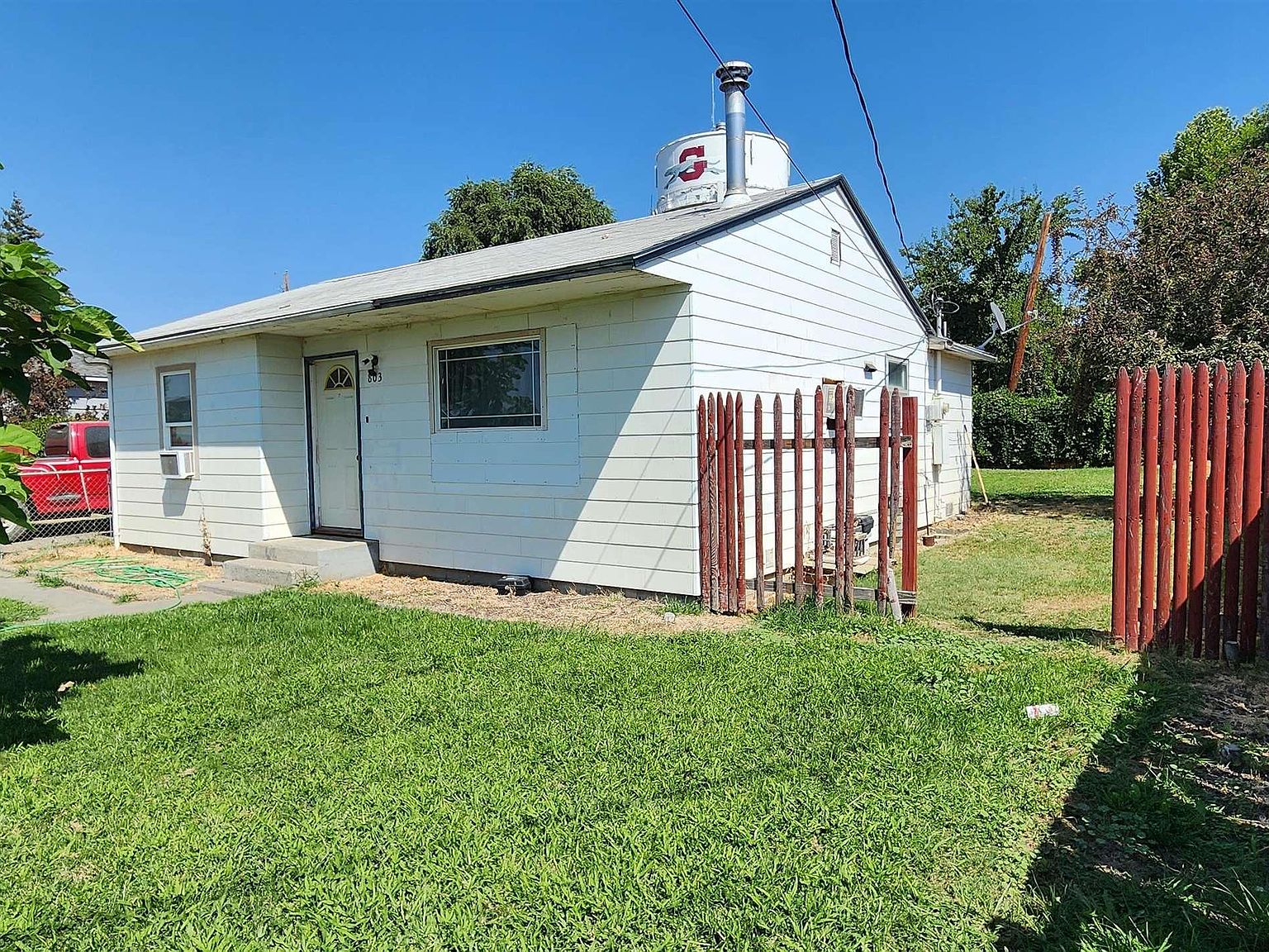 803 Hillcrest St, Grandview, WA 98930 | Zillow