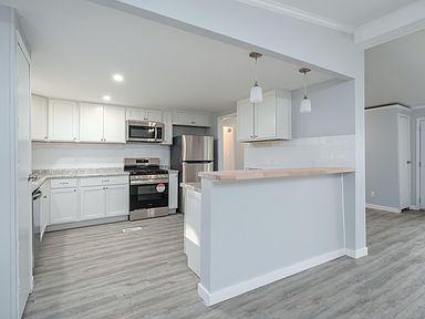 39384 Sandyridge Cir, Mattawan, MI 49071 | Zillow