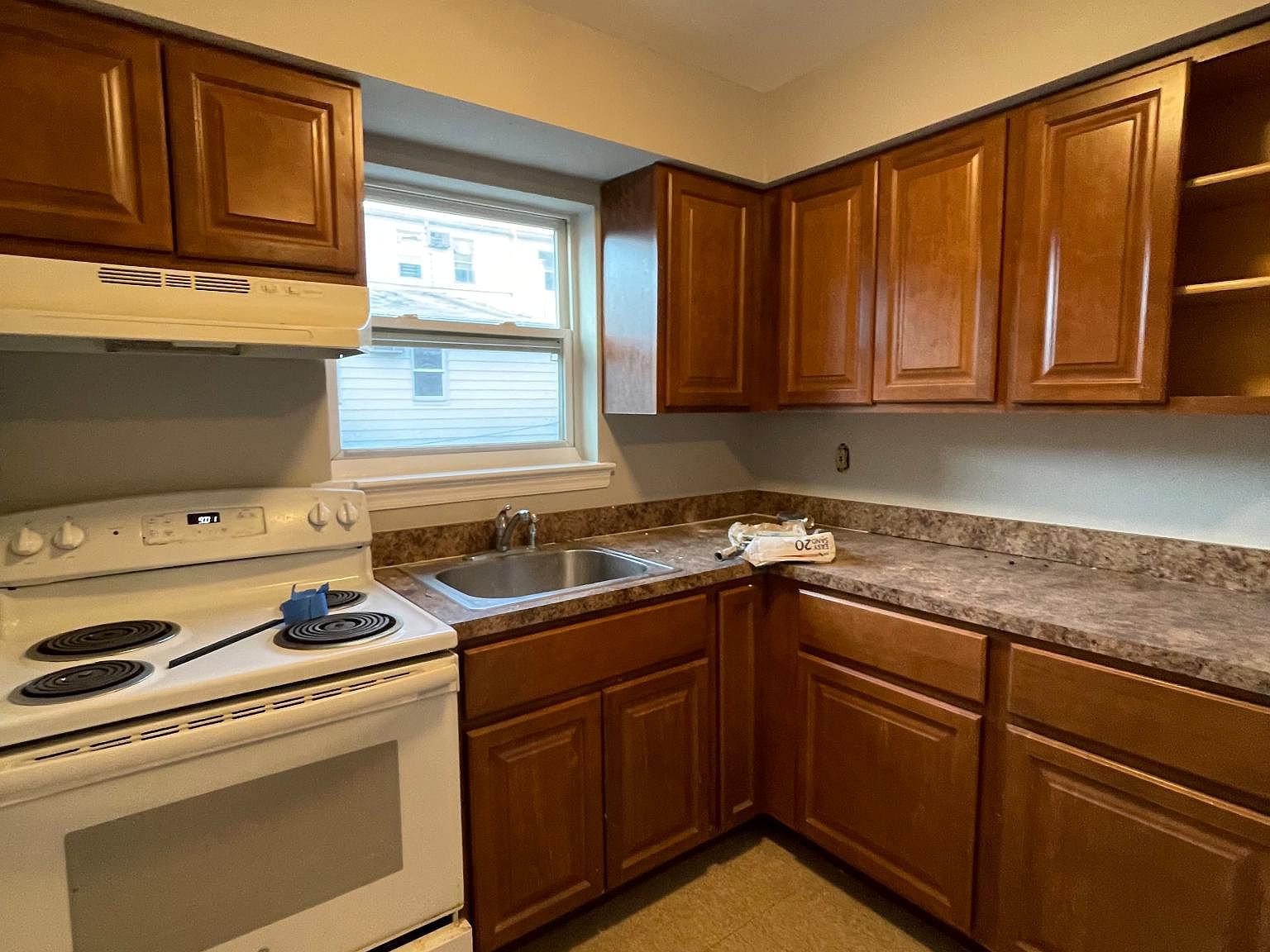 125 Maple Ave APT 11, Irvington, NJ 07111 | Zillow
