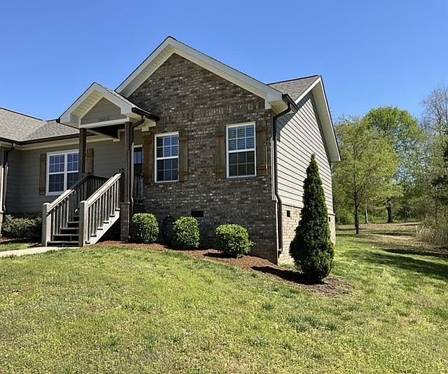 1168 Beaverdale Rd Ne B Dalton Ga 30721 Zillow