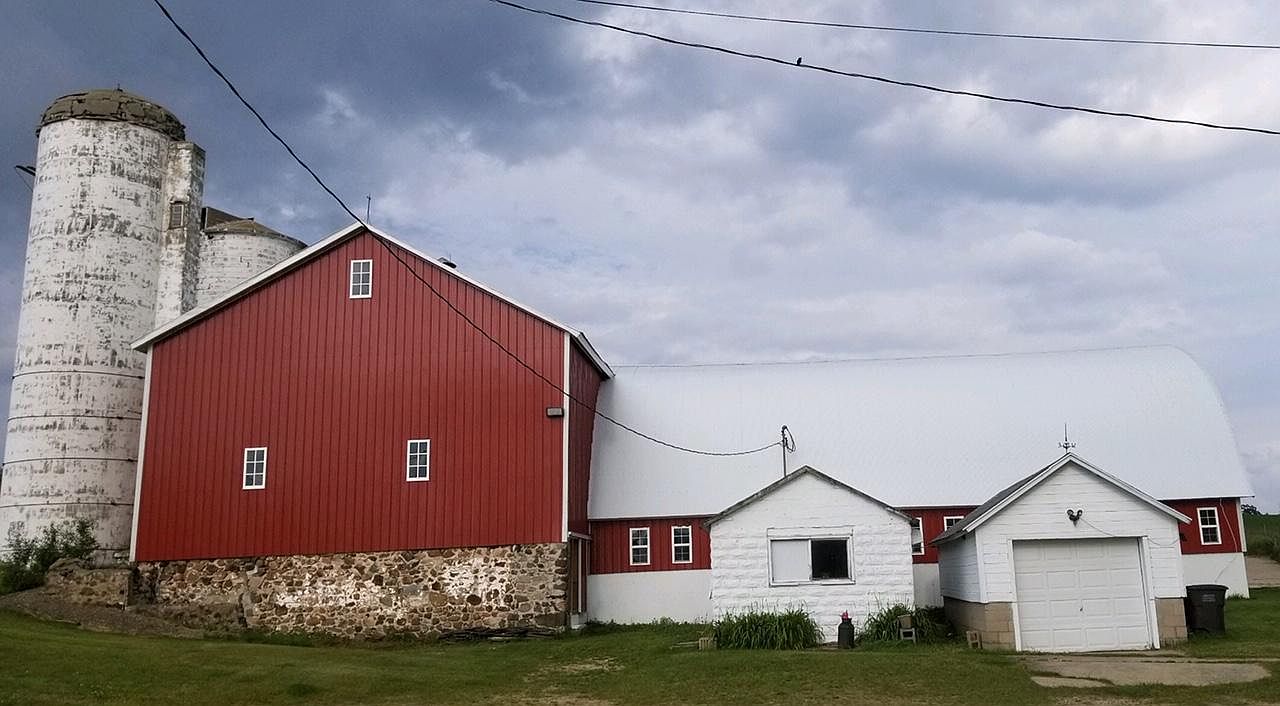 N954 Fremont Rd, Whitewater, WI 53190 | Zillow