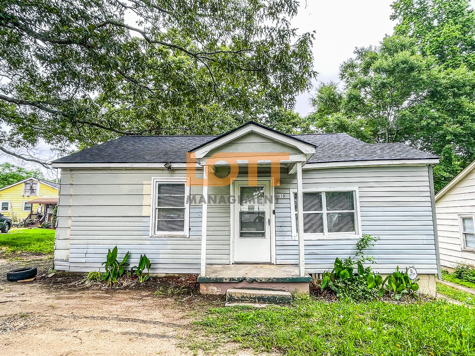 110 W Main St, Greenville, SC 29611 | Zillow