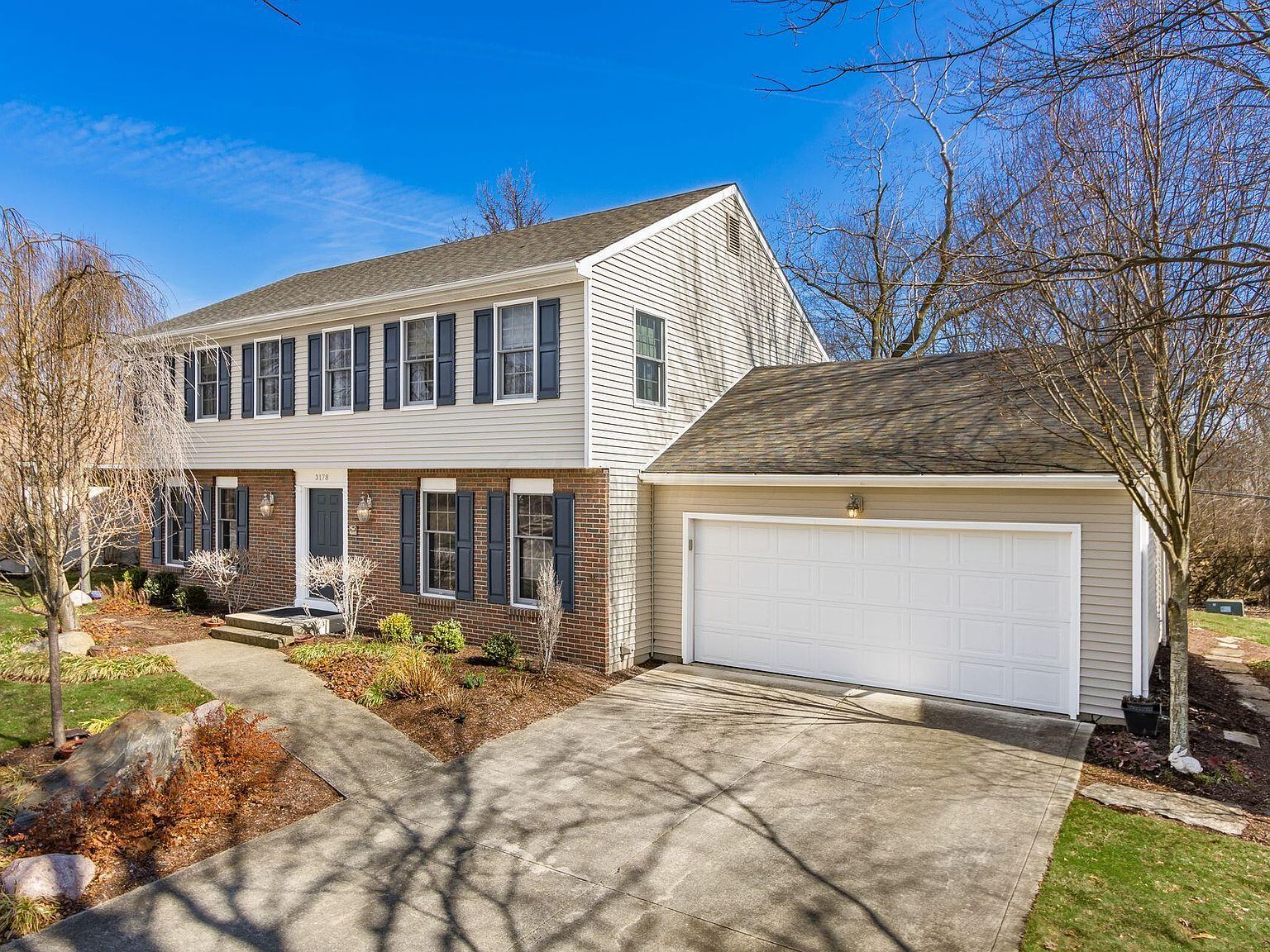 3178 Rochfort Bridge Dr E, Columbus, OH 43221 | Zillow