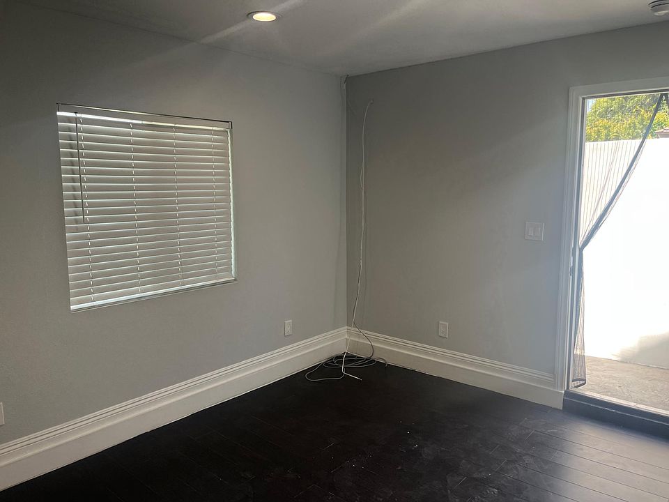 8536 Gloria Ave #8536, North Hills, CA 91343 | Zillow