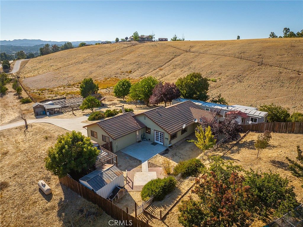 3320 E Highway 41, Templeton, CA 93465 | Zillow