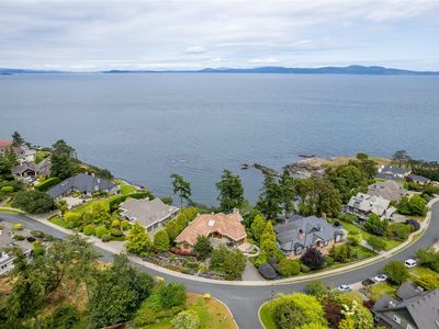 4536 Gordon Point Dr, Victoria, BC V8N 6L2 | MLS #929045 | Zillow