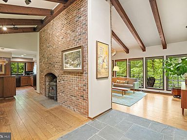 9509 Watts Rd, Great Falls, VA 22066 | Zillow