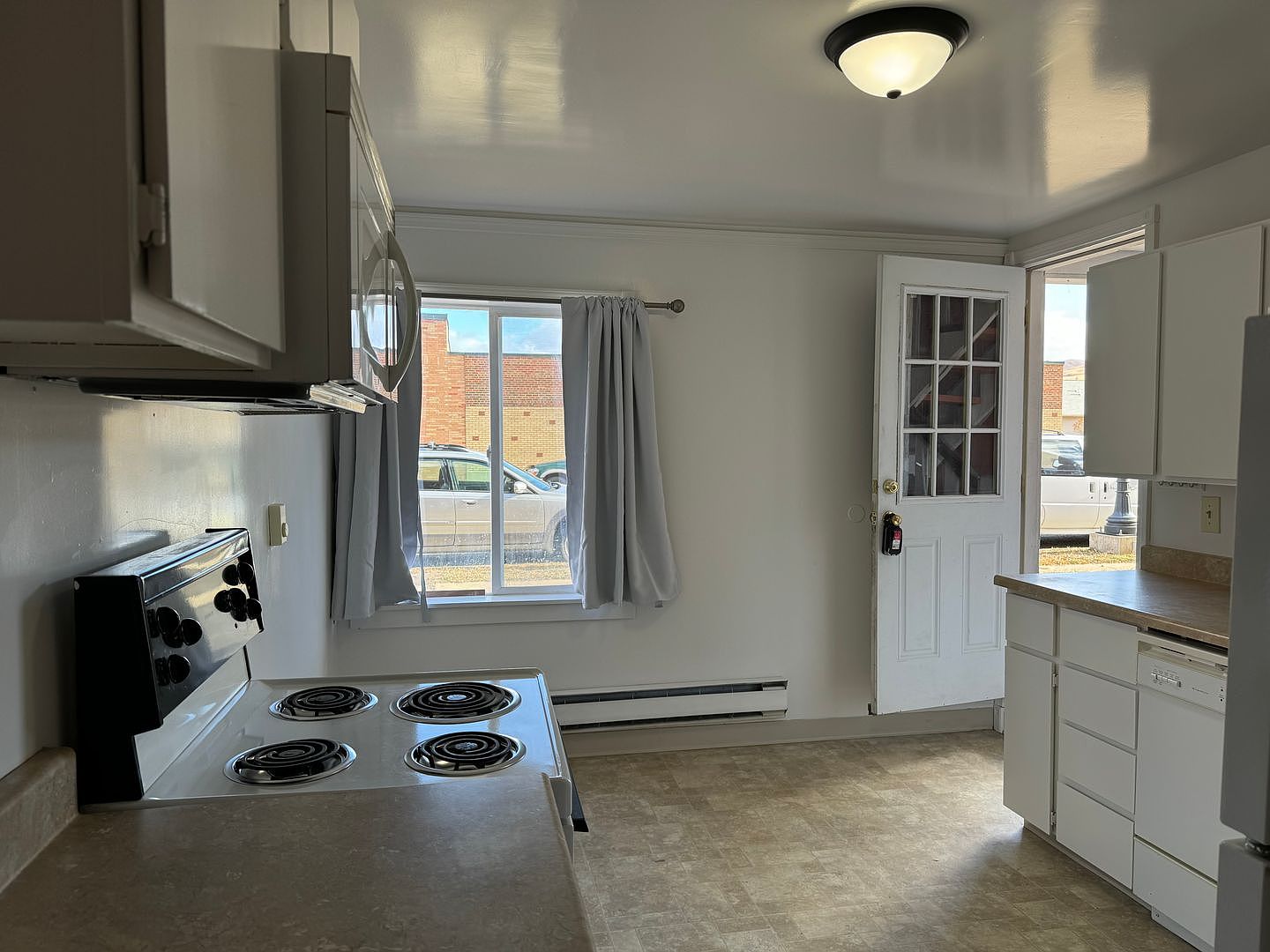 218 E 3rd St #2C, Anaconda, MT 59711 | Zillow