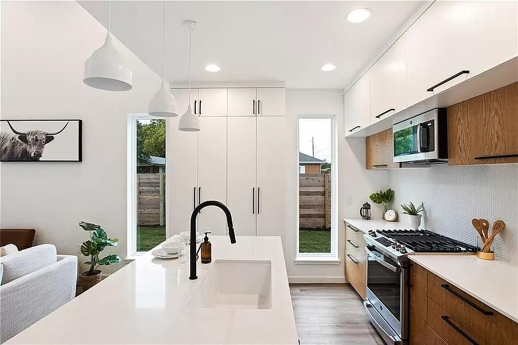 1135 Mansell Ave UNIT 1, Austin, TX 78721 | Zillow