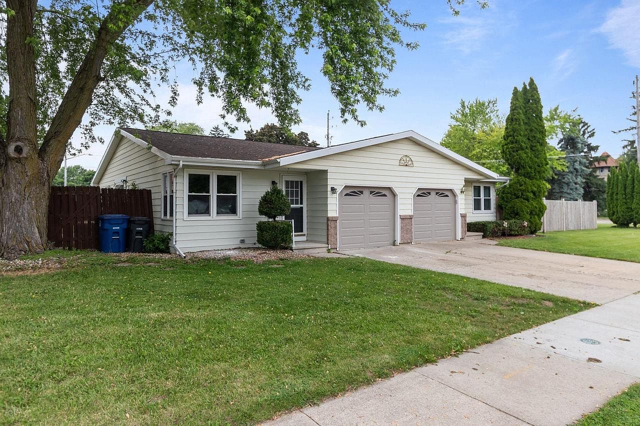 1513 KNAPP STREET, Oshkosh, WI 54902 | MLS #50309866 | Zillow