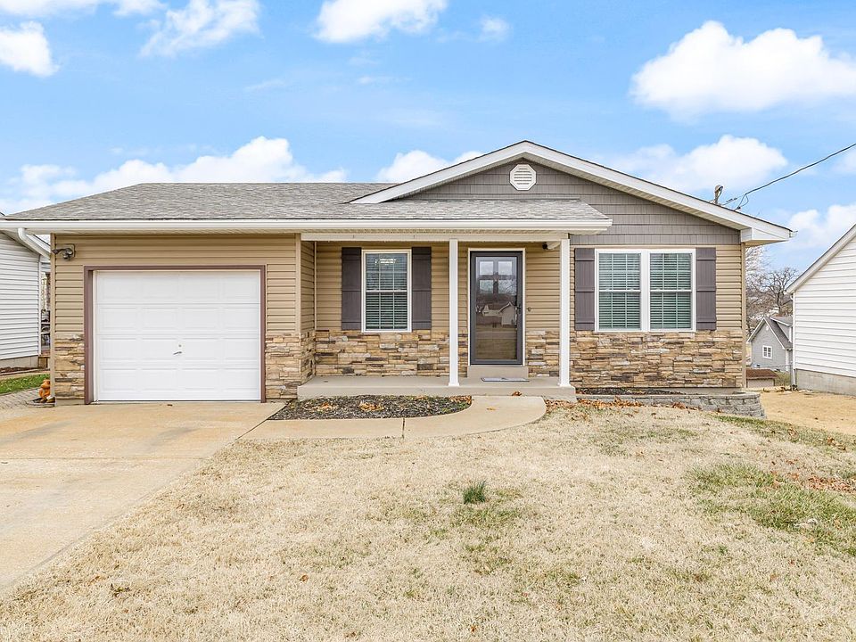 1413 W Main St, Festus, MO 63028 | Zillow