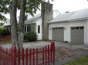 17 Park St, Rochester, NH 03867 | Zillow