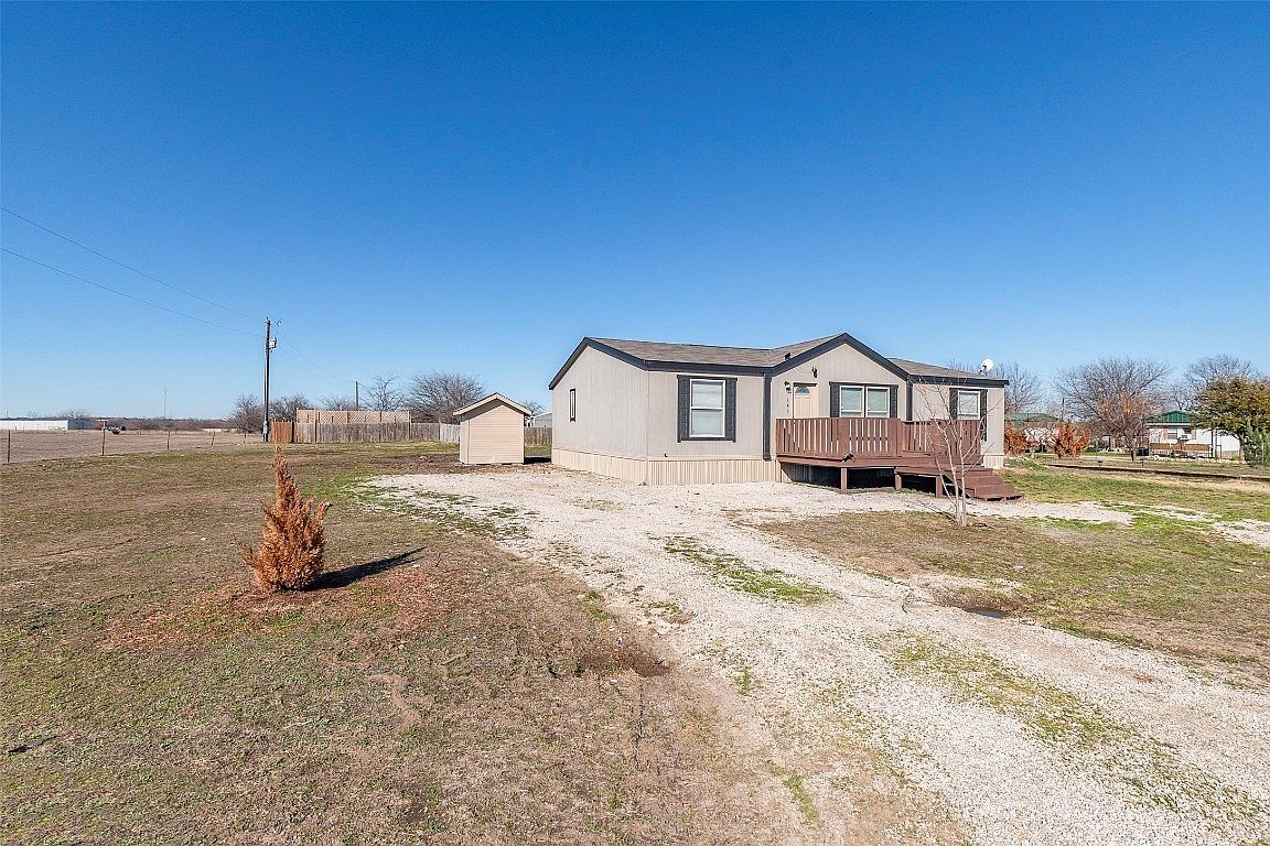 141 Private Road 4209, Decatur, TX 76234 | Zillow