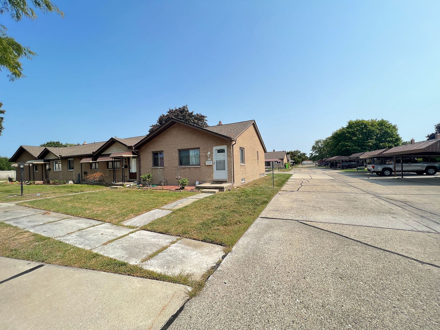 8401 Eighteen Mile Rd #112, Sterling Heights, MI 48313 | Zillow