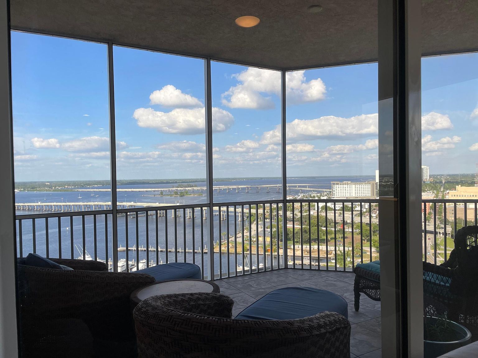 2090 W 1st St APT 2110, Fort Myers, FL 33901 | Zillow