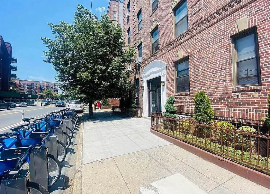 625 Caton Avenue #1C in Windsor Terrace, Brooklyn | StreetEasy