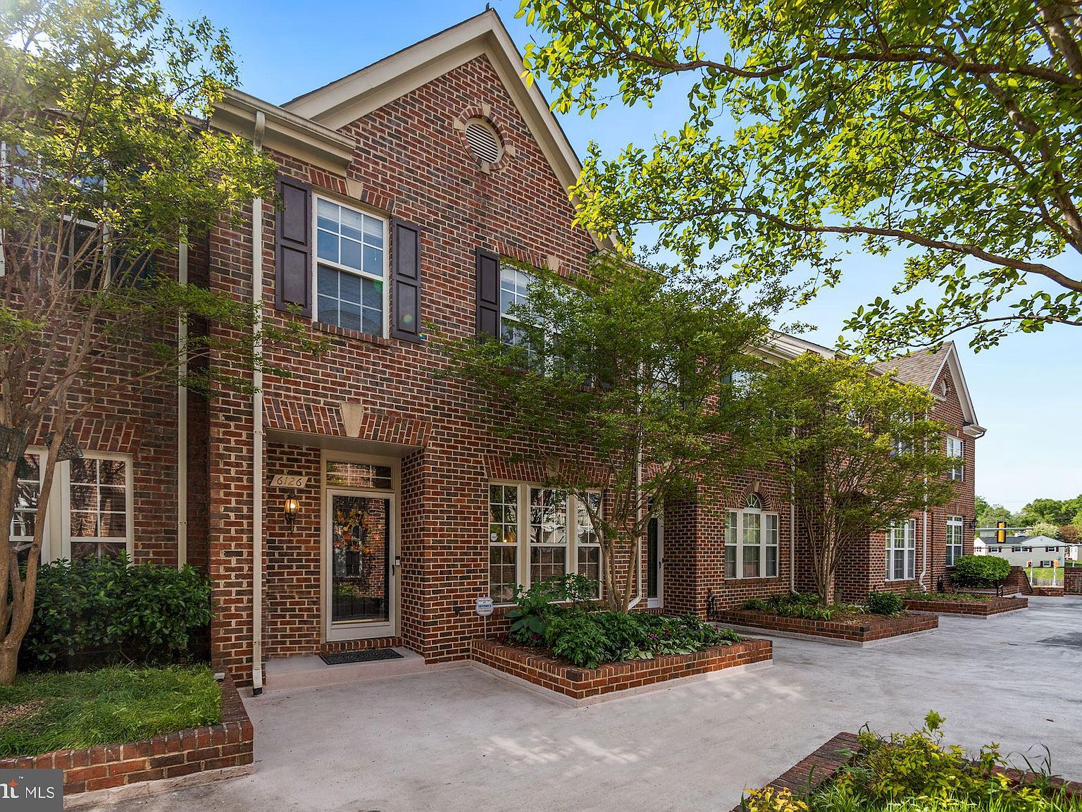 6126 Madison Crest Ct, Falls Church, VA 22041 | Zillow