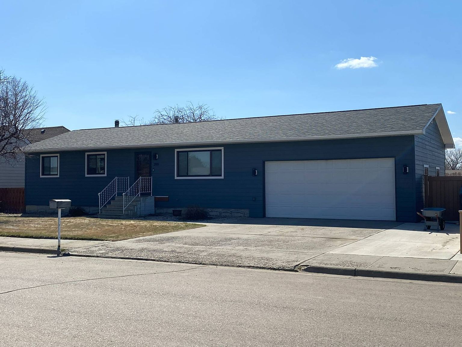 399 12th Ave SW, Sidney, MT 59270 | Zillow