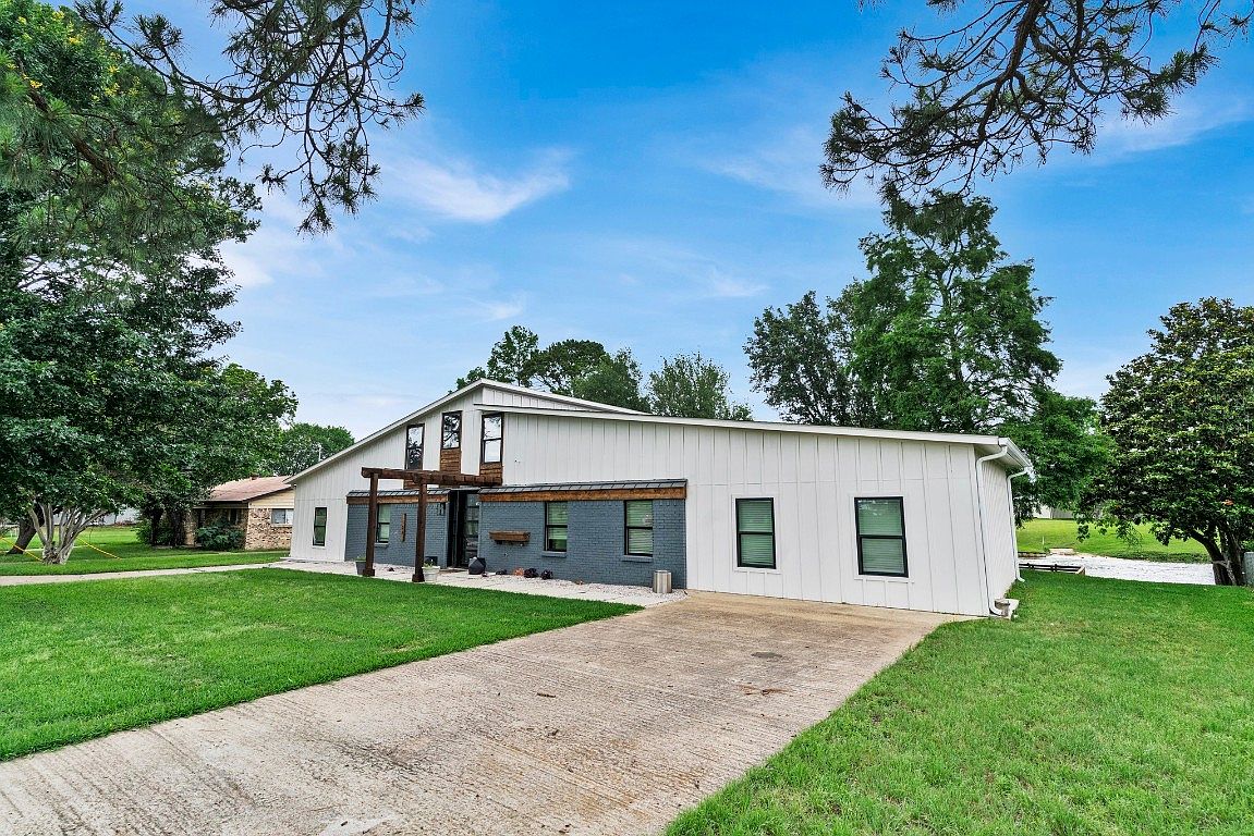 107 Slaughter Ranch Rd, Trinidad, TX 75163 | Zillow